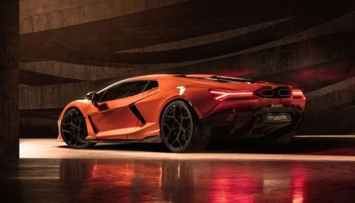Lamborghini Revuelto : Lamborghini Introduced Aventador's Successor ...